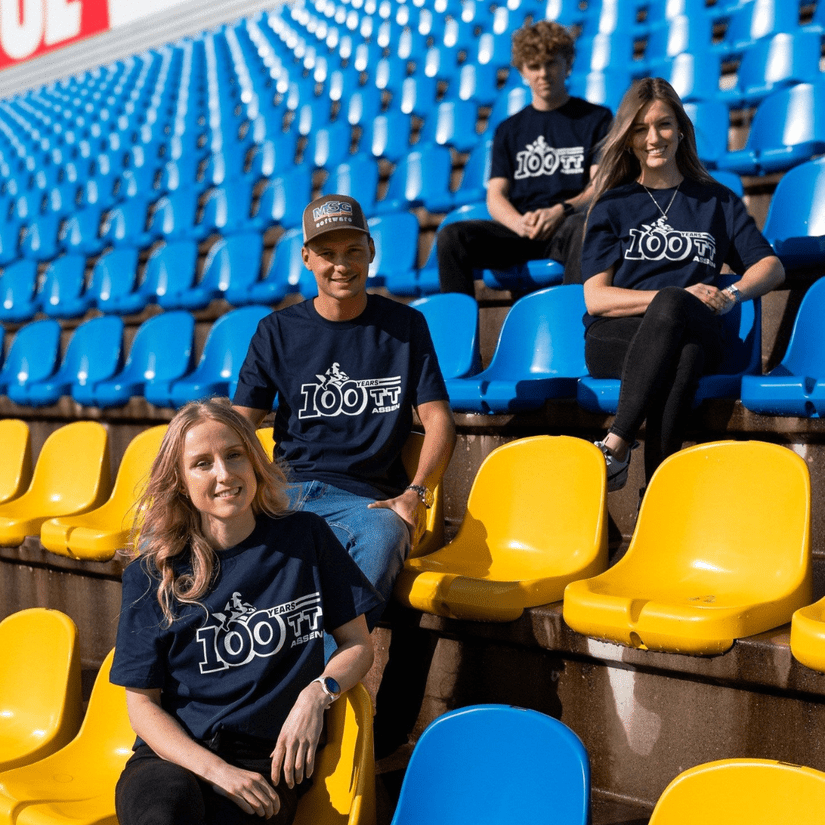 T-shirt | 100 jaar TT Assen | Navy – Merchandise TT Circuit Assen | webshop